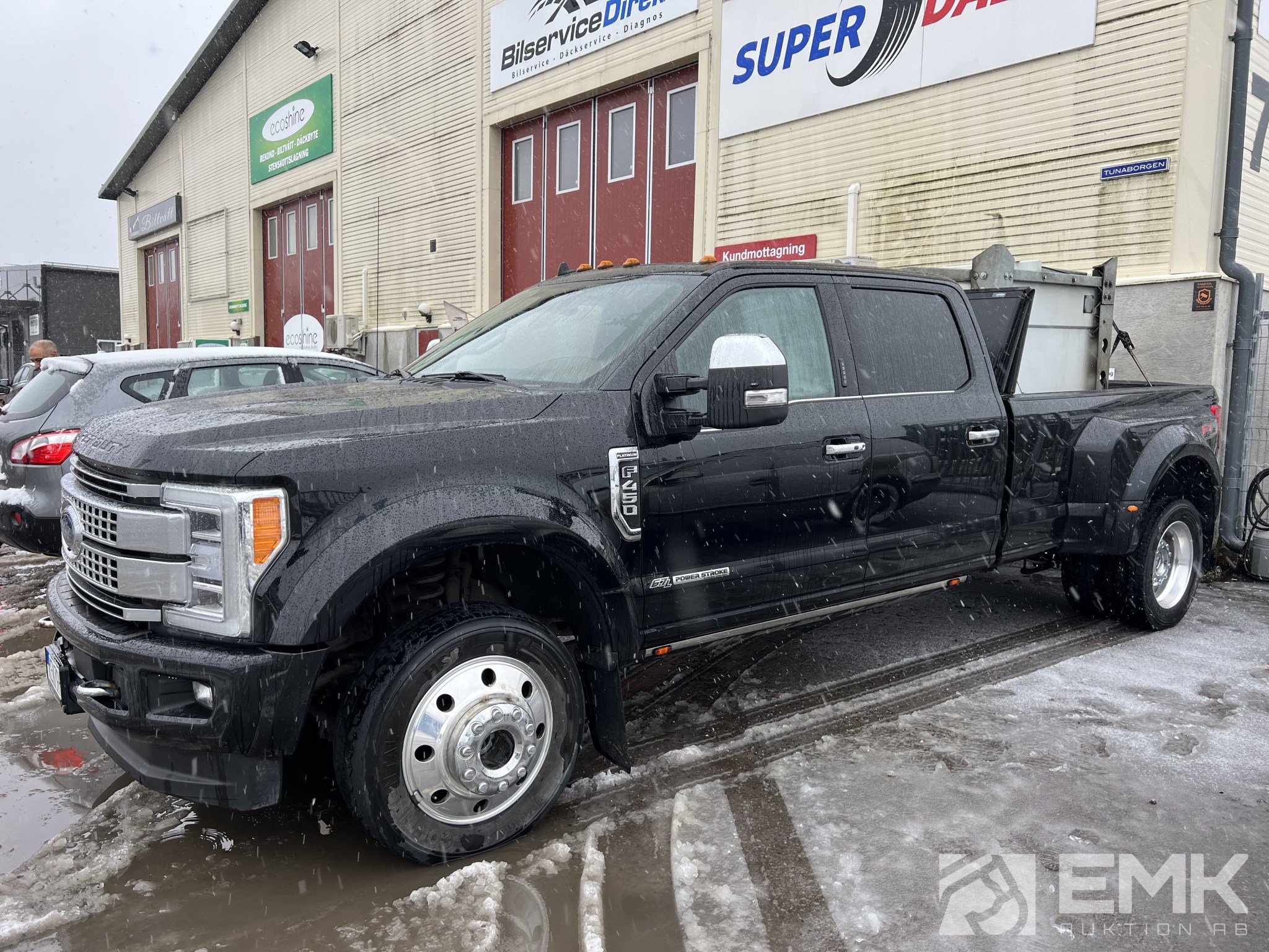 Ford F450 Super Duty Platinum 6,7 V8 Power Stroke - EMK Auktion AB